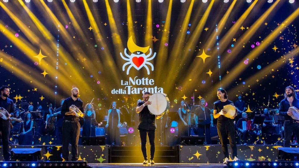 FèXtra accoglierà l’Orchestra Popolare La Notte della Taranta, simbolo ...